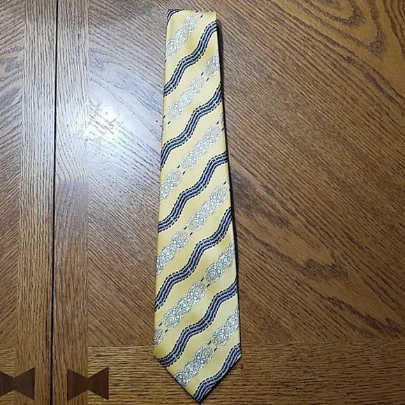 L'art D'espace | Accessories | Lart Despace French Neck Tie | Poshmark